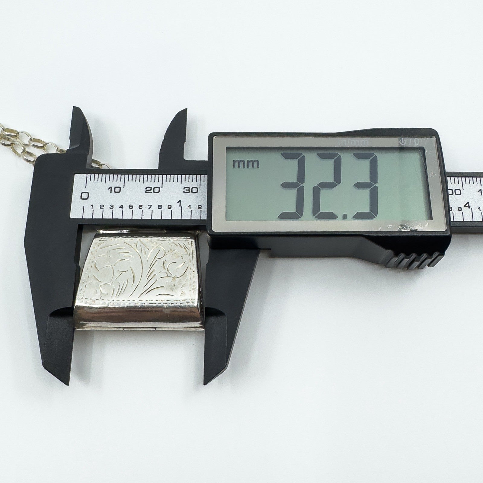 Vintage Sterling Silver Handbag Locket & 30 Inch Belcher Chain 925